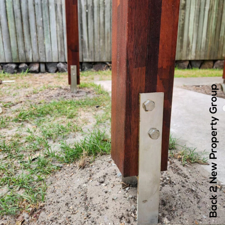 STAINLESS STEEL T-BLADE POST SUPPORTS - VUETRADE